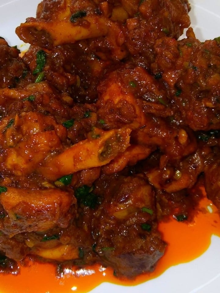 Chicken Kassa Recipe | Murgir Kosha Mangsho - Spoons Of Flavor