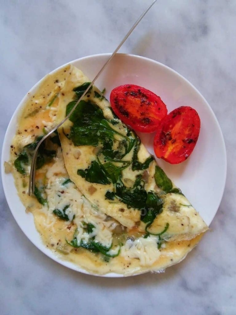 Easy Spinach Omelette Recipe with Cheese - Spoons Of Flavor
