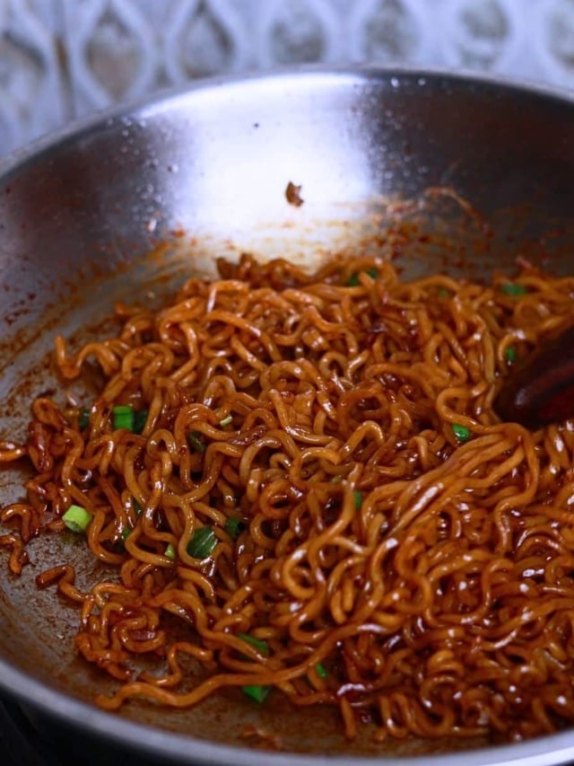 How to make the BEST Indomie Noodles Recipe from Scratch - Spoons Of Flavor