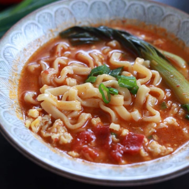 10-Minute Tomato Ramen (Easy, Homemade) - Spoons Of Flavor